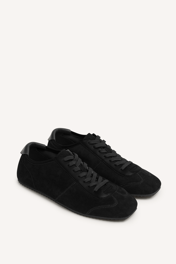 Lyn Sneaker Black - Nelson Made